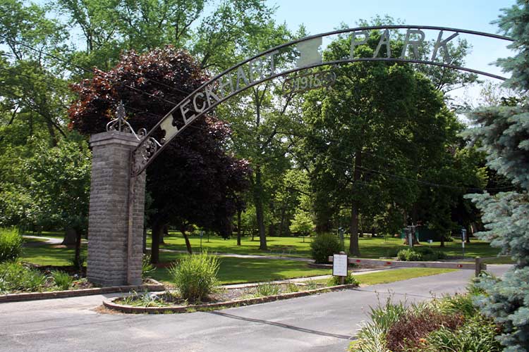 Facilities • Eckhart Park